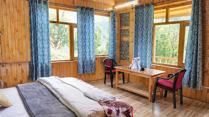 Stone Cottage (Entire) Near Jibhi Waterfall - Jibhi