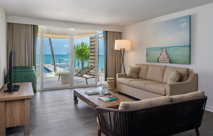 Awesome 1br! Free Parking, Onsite Pool - Islamorada, FL