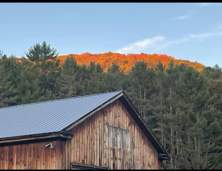 “The Nest” Cozy Barn Retreat. - Vermont