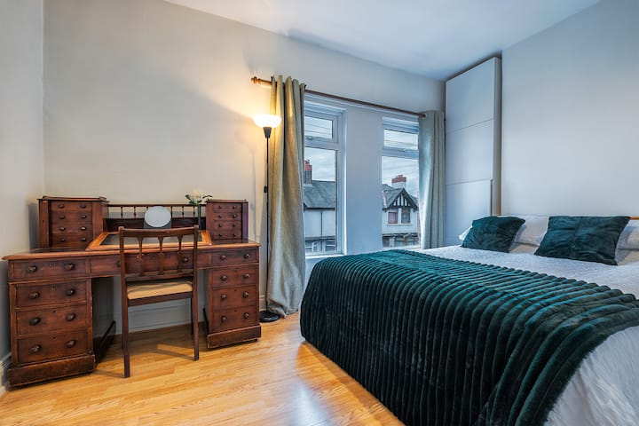 Beautiful 2bedroom House, Queens Quarter Belfast - Belfast