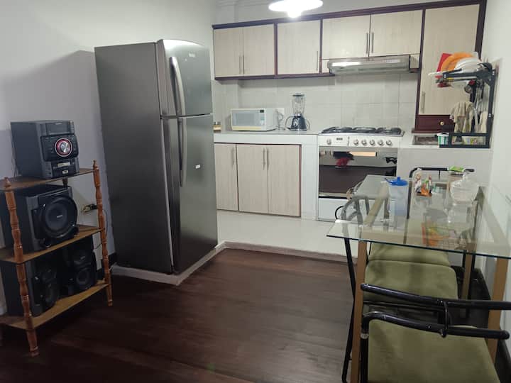 Departamento Céntrico Con Vista A La Ciudad - Cuenca