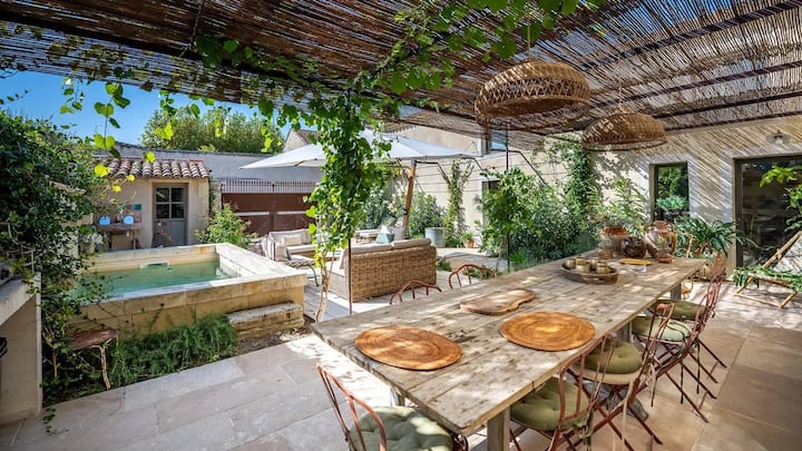 Mas Provençal De Caractère Au Cœur Du Village - Cavaillon