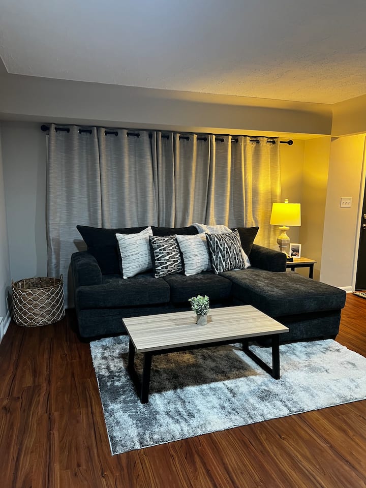 The Brighton Bungalow - Brighton, MI