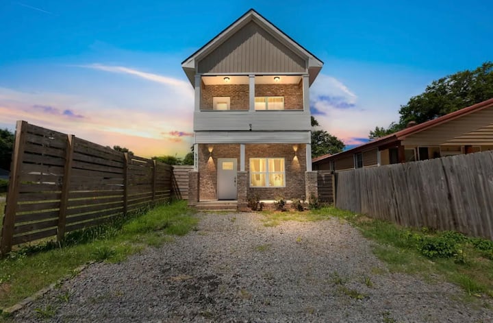 4 Bed, 5 Bath North Charleston Home - Charleston, SC