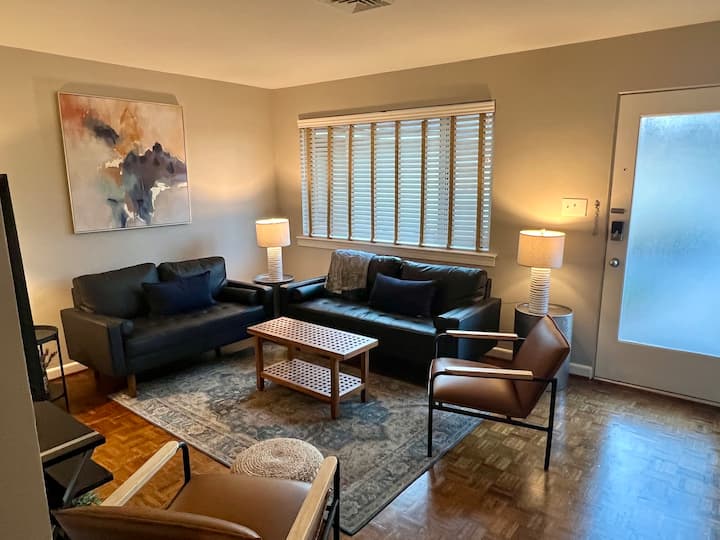 Stunning 1/1, Best Neighborhood - Roanoke, VA