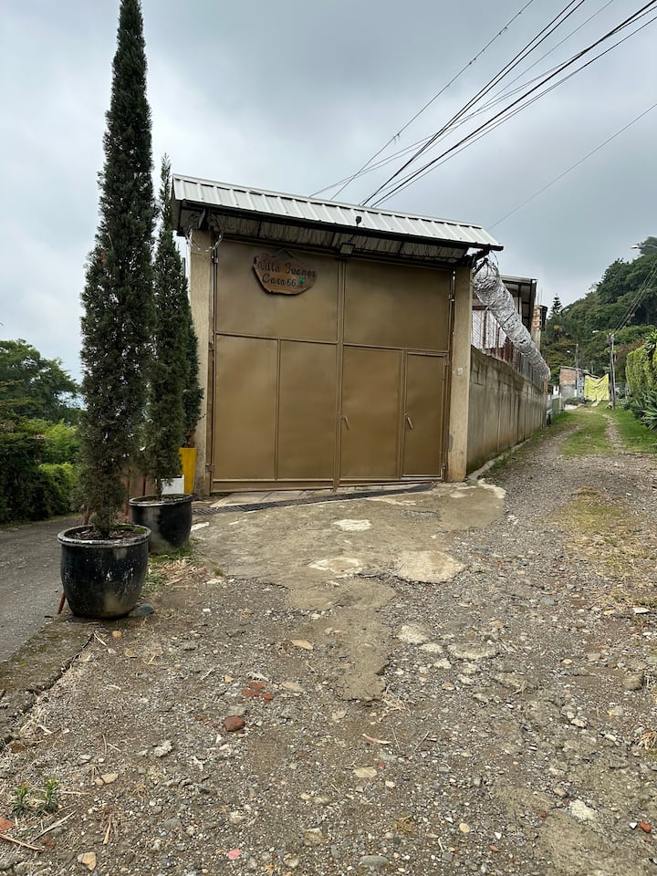 Villa Juanes. - Cali