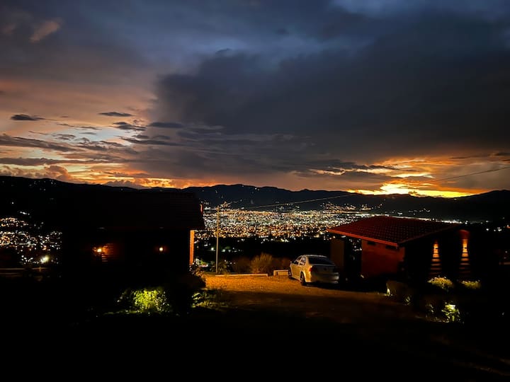 Cabaña Caoba - Cartago