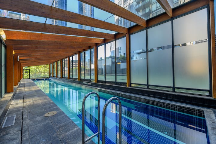 Bright Southbank Apt W Balcony Pool & Parking - Melbourne