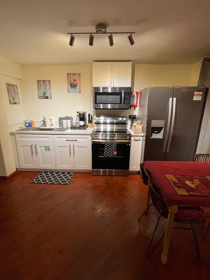 Central 1br 1ba – 0.5 Mi To Downtown Sacramento - Sacramento, CA