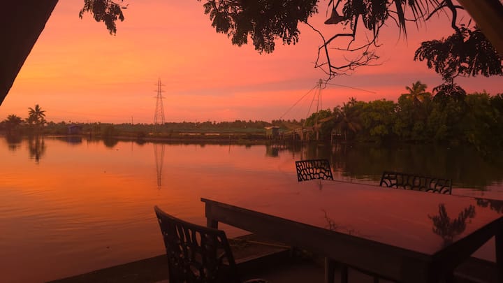 Pradeep's Backwater Villa- Backwater Front Villa - Kochi, India