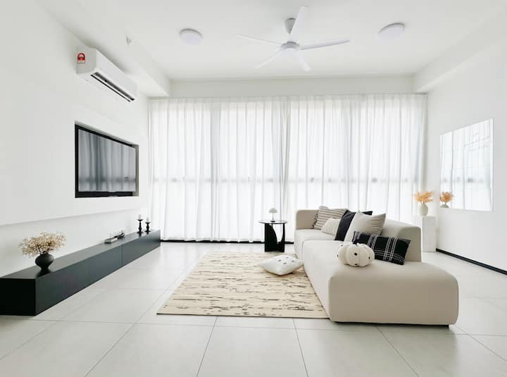 Georgetown#high Floor Seaview#minimalist Style - George Town