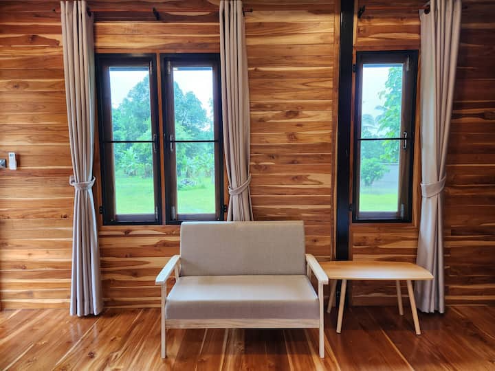 Cozy Teakwood Home Near Hindad Hotspring - Thong Pha Phum District