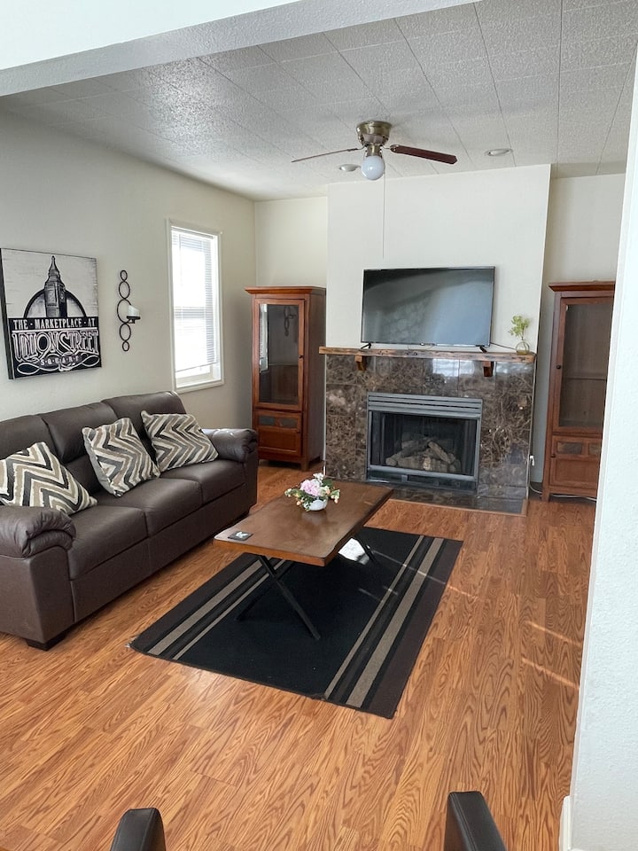 J&j Retreat - Illinois