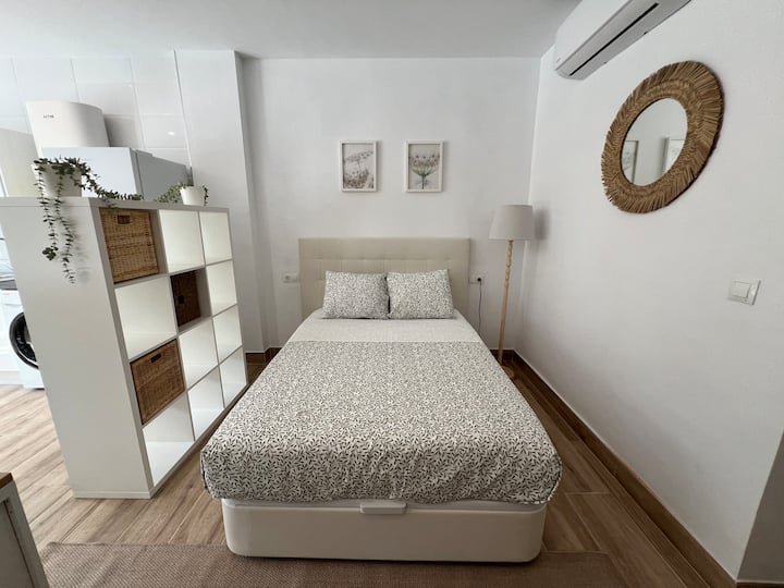 Estudio Martiricos C - Málaga