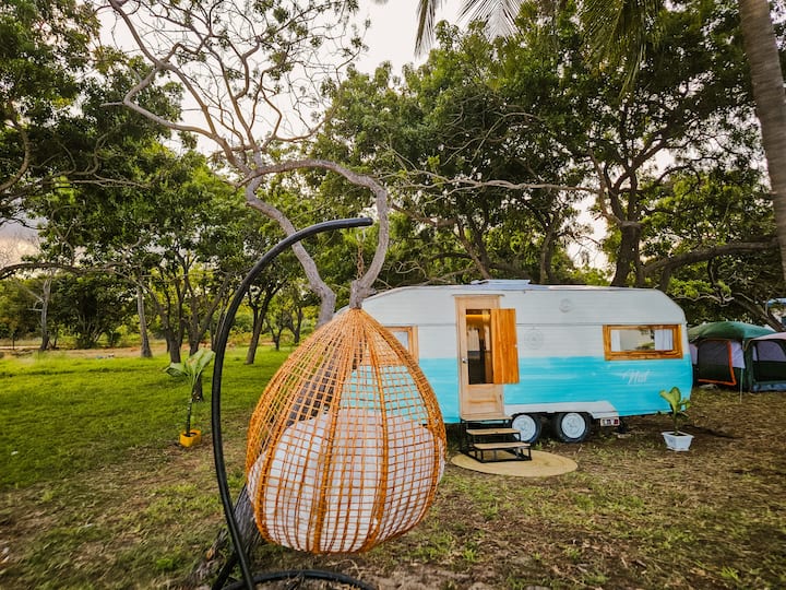 The Drift Traveling  Camper - Dar es Salaam