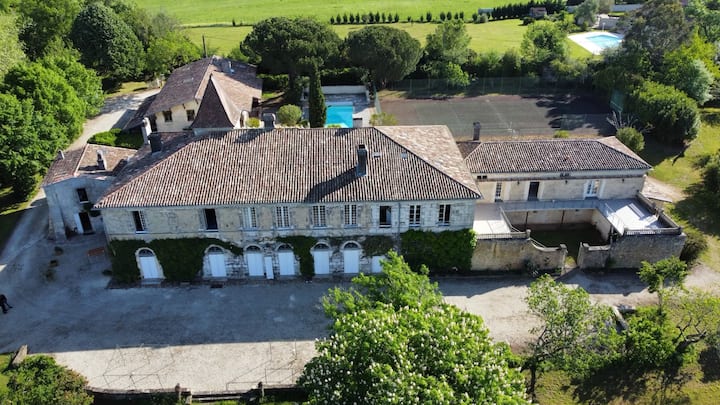 Domaine Branda: Gîte Piscine Grand Groupe Bordeaux - Bordeaux