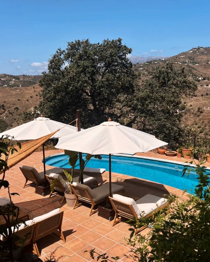 Authentiek Vakantieverblijf Naast Prachtig Zwembad - Torrox