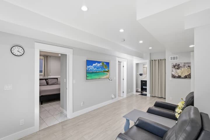 Charming Newly Remodeled - 2bed 1bath W/parking - San Francisco, CA