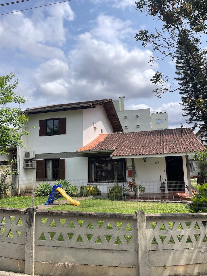 Casa Inteira - 10min Oktoberfest - Gaspar