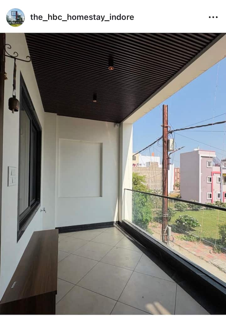 Cozy 2bhk Apartment Near Aurobindo Hospital,indore - インドール