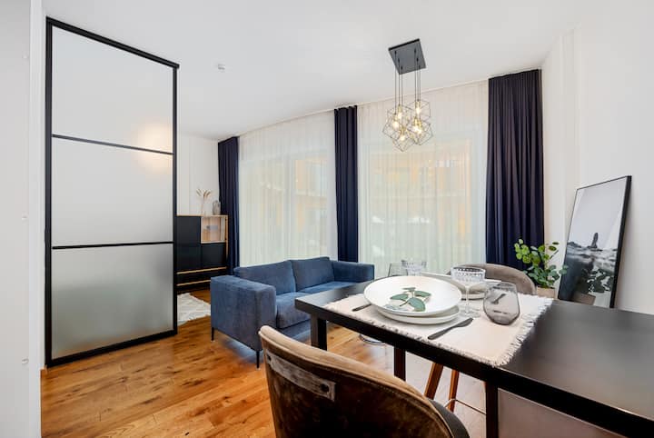 Bright Kadriorg Plaza Studio - Tallinna