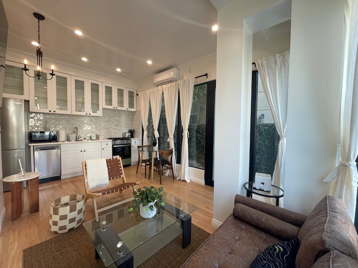 Modern Glass Condo In Brentwood - 로스앤젤레스