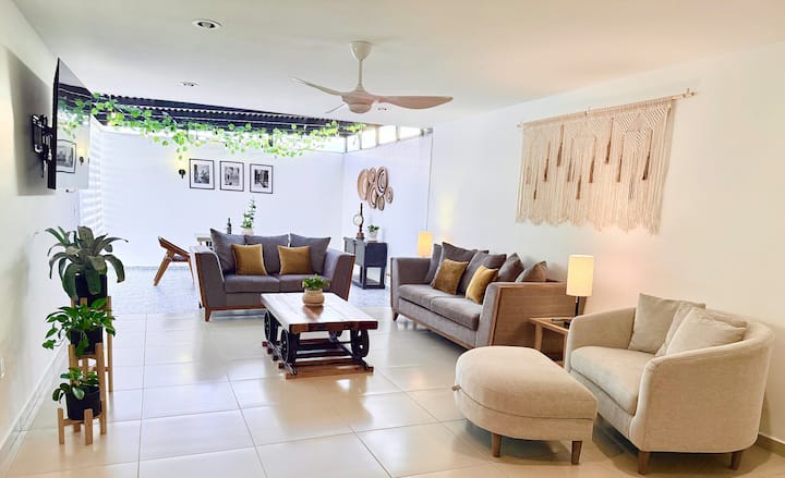 Stunning, Spacious, Newly Furnished Apt With Pool! - Querétaro