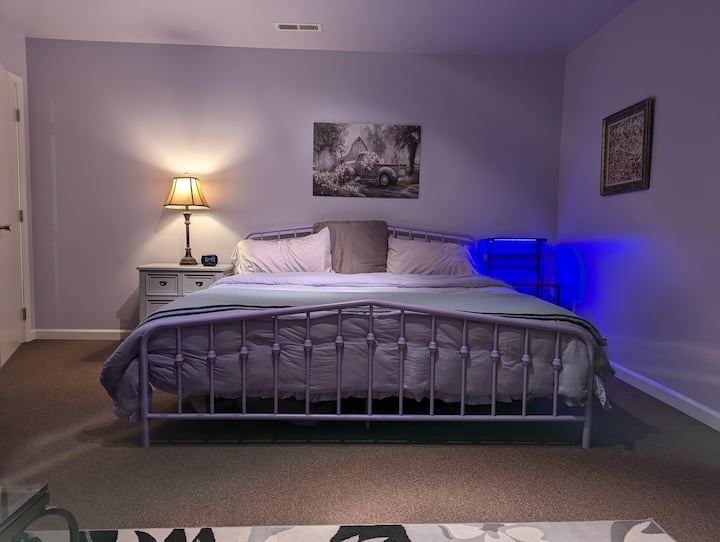 Sleepy Bee Cottage, Simple Charms, Near Wfu - Winston-Salem, NC