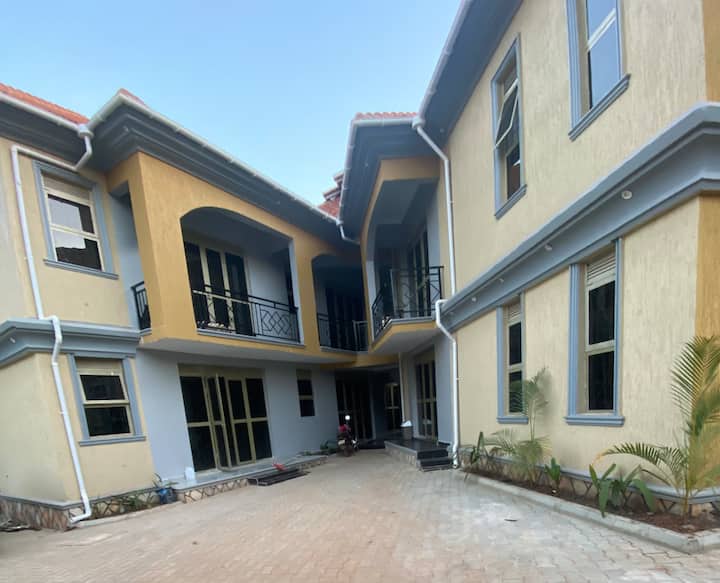 Cozy And Spacious Studio Room. - Kampala