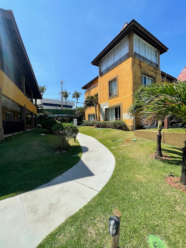 Rio Vermelho - Quarto Sala Amplo Com  Piscina - Salvador