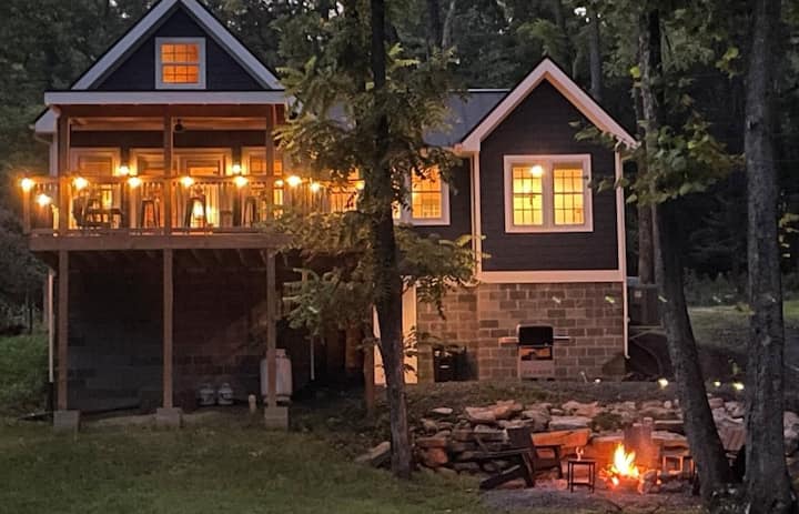 Pio- New Cabin! Riverfront! - Rileyville, VA