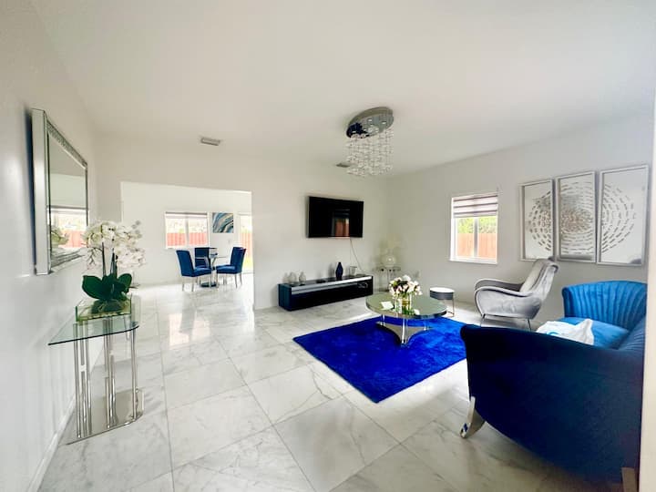 Charming, Relaxing Home - Kendall, FL