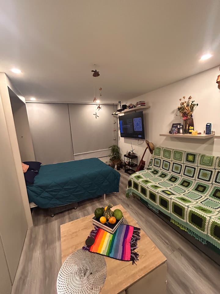 Cozy, Fully Furnished, Central Loft In Chapinero - Bogotá