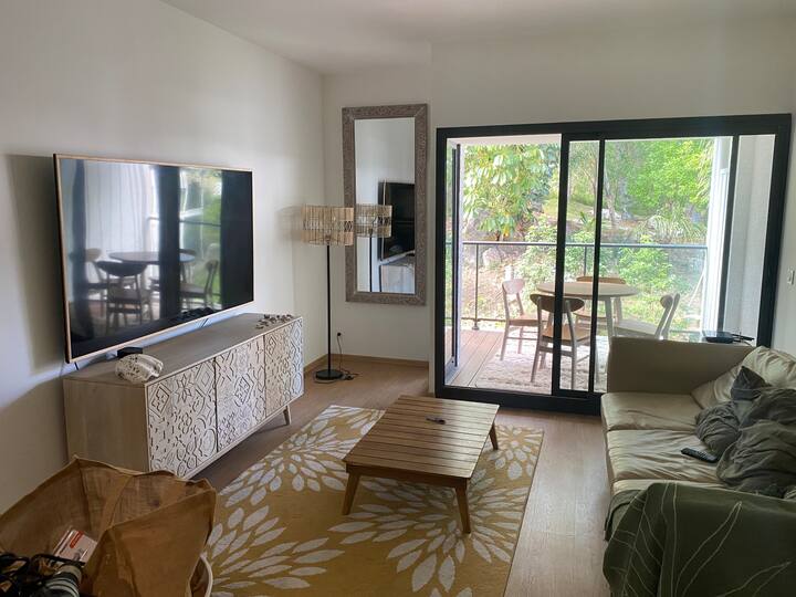 Appartement F3 Bord De Mer - Nouméa