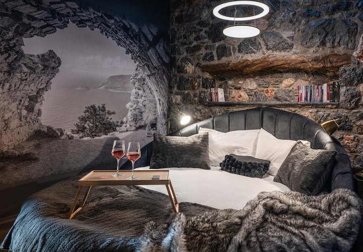 Taş Ev-hedera - Turkey