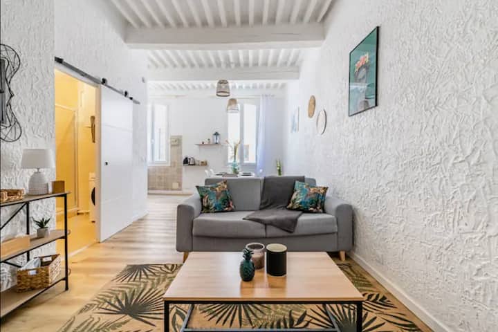 Superbe Appartement 2 Chambres Au Centre-ville - Cassis