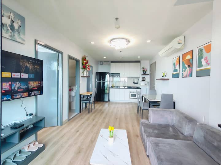 Seaview, Luxry Brand New  2 Bedroom, The Base 841 - Pattaya City