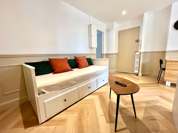 Cœur De Ville Cosy 2 Pièces Neuf Avec Terrasse - Nantes