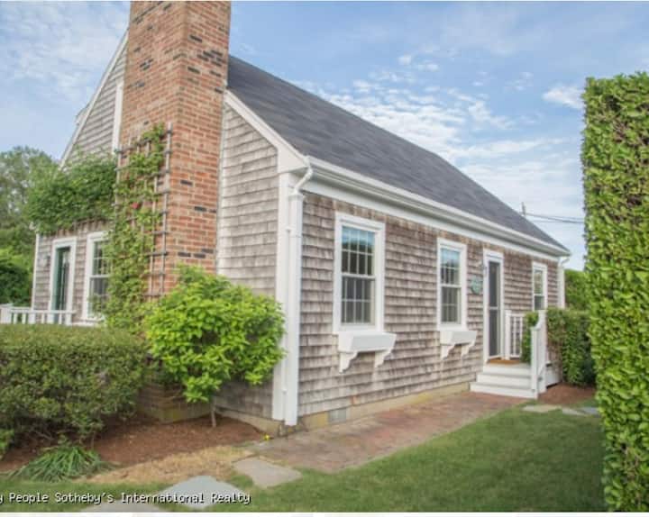 27 North Beach St Nantucket-town - Nantucket, MA