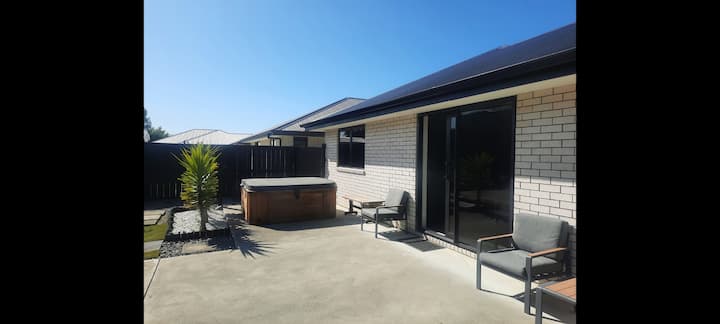 Outdoor Living At Its Best! - Blenheim