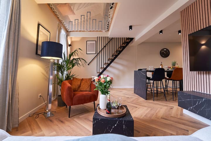 Filet Suspendu – Insolite, Vue Faron, Garage, Clim - Tolone