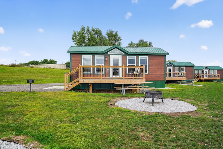 Premium Waterfront Cabin | Private Bath | Sleeps 8 - Ionia State Recreation Area, Saranac