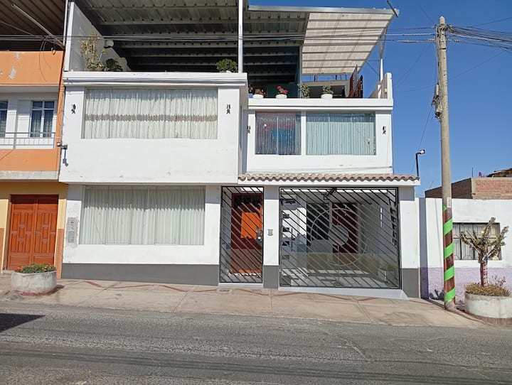 Casa En Alquiler - Tacna