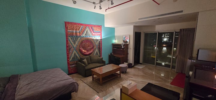 距離新竹高鐵站（台鐵六家站）走路2分鐘，竹北台大醫院走路10鐘，新竹生物醫學園區生技大樓步行15分鐘 - 湖口鄉