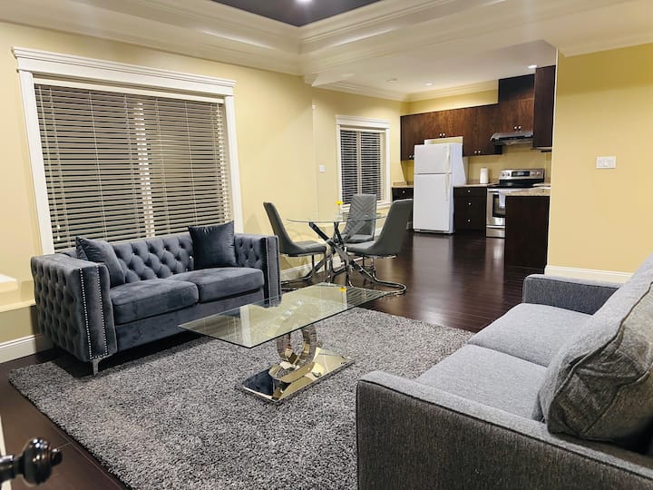 Spacious Guest Suite In Abbotsford - Abbotsford