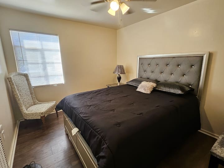 Close To Albuquerque Downtown - Albuquerque, NM