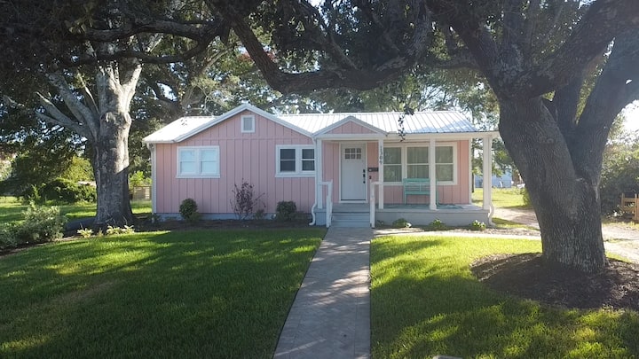 Coral Breeze Cottage - Morehead City, NC