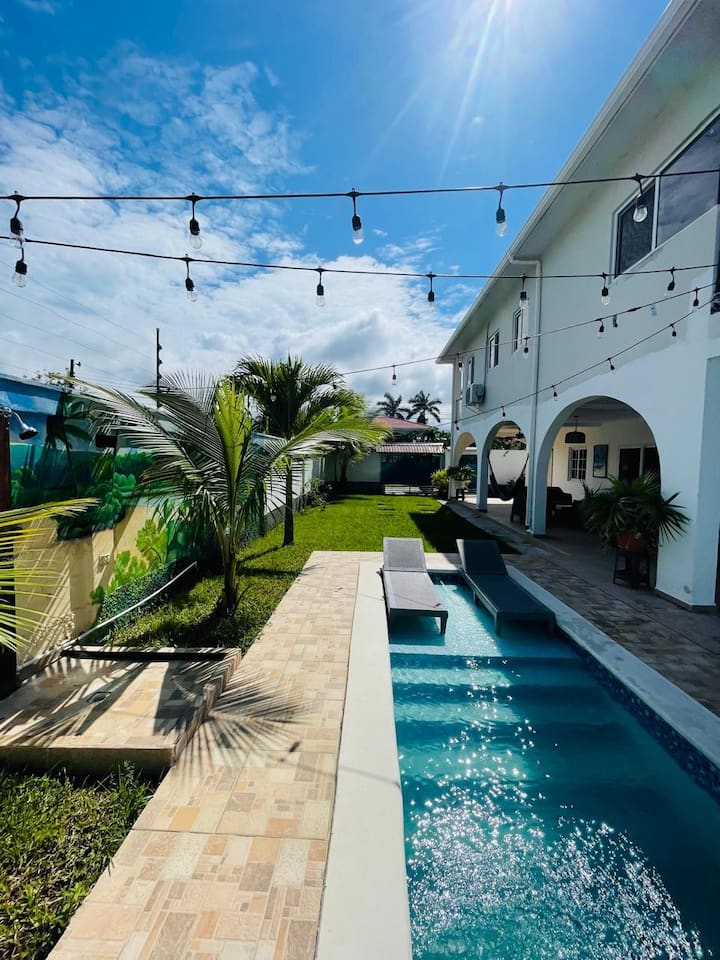 The Beach House At Marbella - Omoa