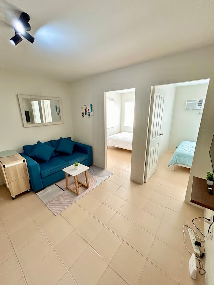 Cozy 2br At Marina Condo(150mbps Wifi, Pool, Gym) - Dumaguete