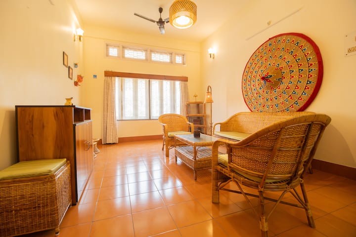 Aabeli By 90s Crib: A Spacious-premium 4bhk Unit. - Guwahati